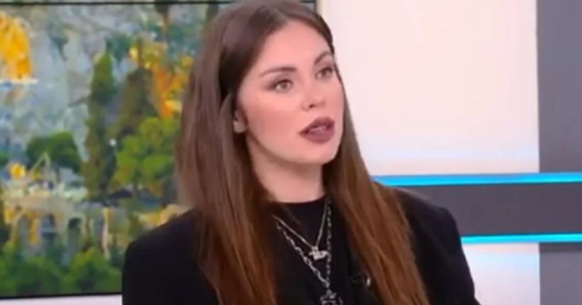 Επιζήσασα της τραγωδίας των Τεμπών στο Open: Αντί να θεραπευόμαστε, κυνηγάμε τη δικαιοσύνη ...